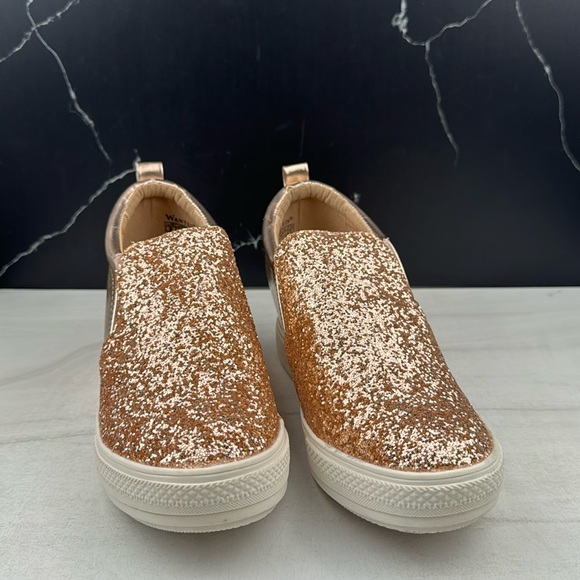 Wanted | Shoes | Wanted Illuming Glitter Embellished Wedge Sneaker Rose ...